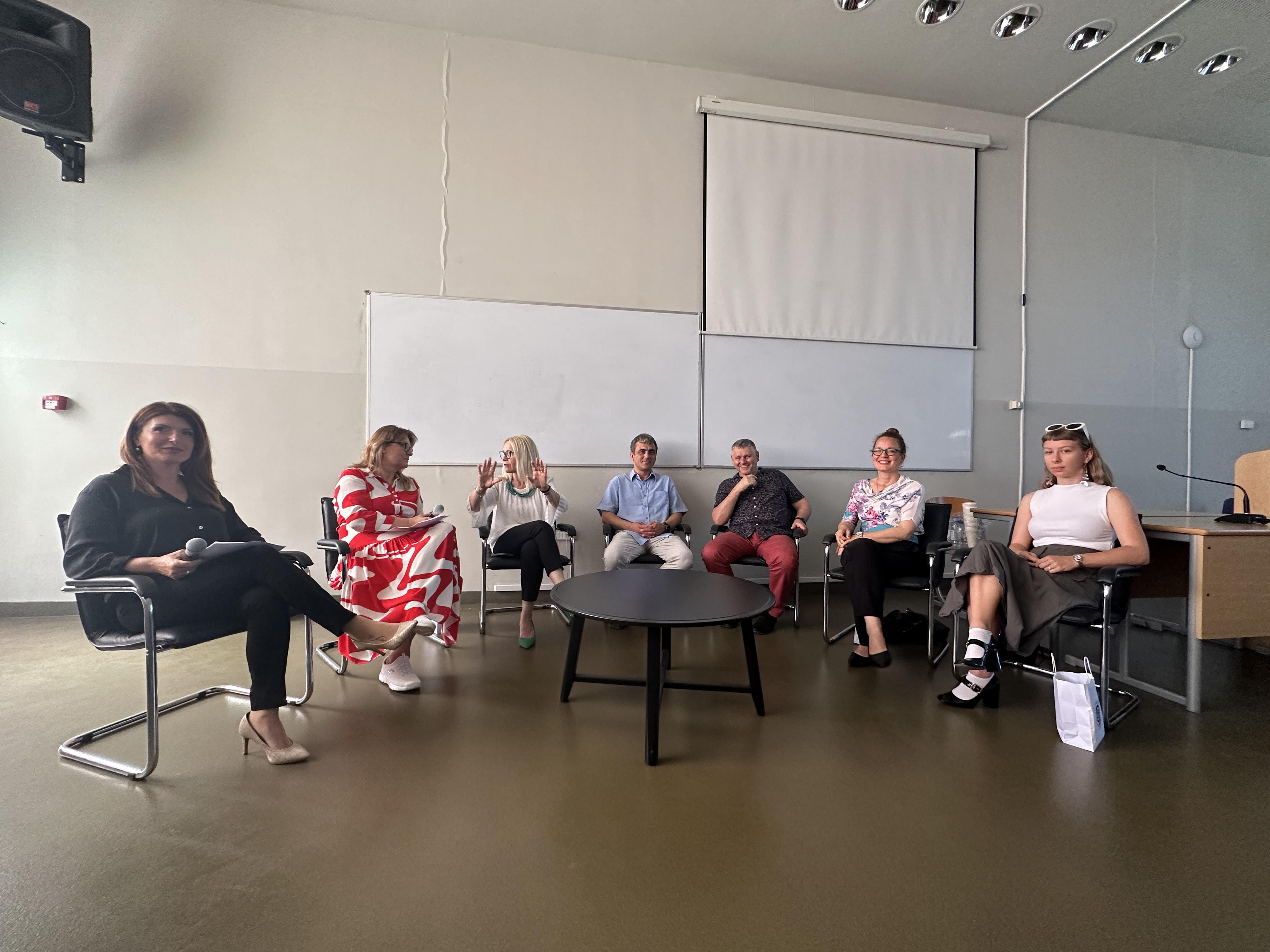 PULA Održan okrugli stol na temu 'Zašto su nam potrebne pripreme za državnu maturu?' - IstraIN